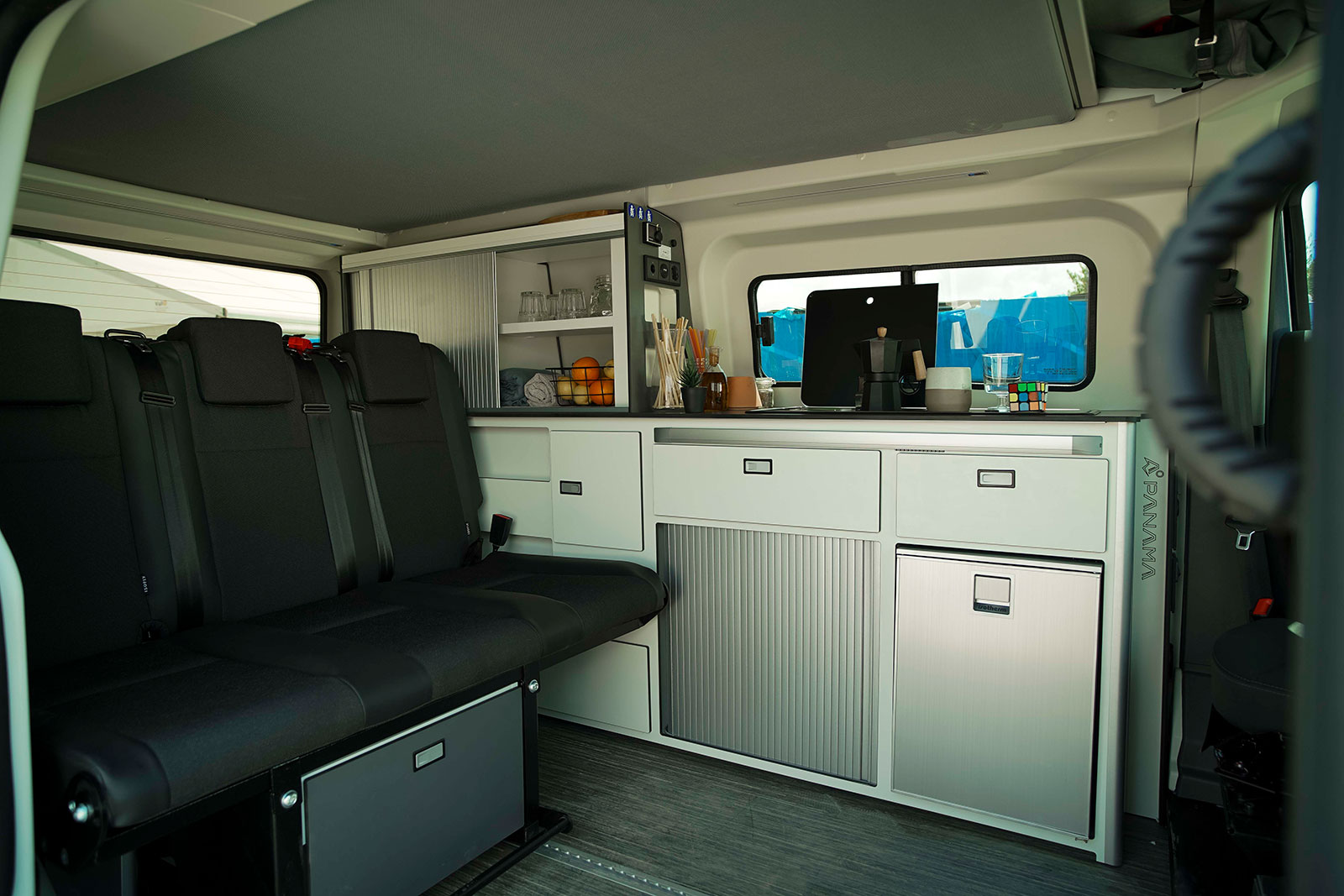 Panama Van: no longer to choose between useful and leasure